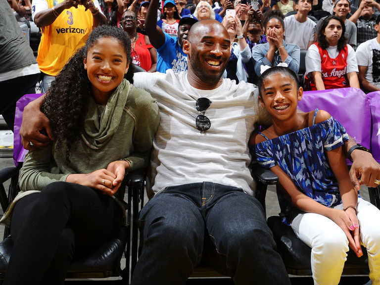 Kobe: There are WNBA stars 'who could play in NBA right now' | theScore.com