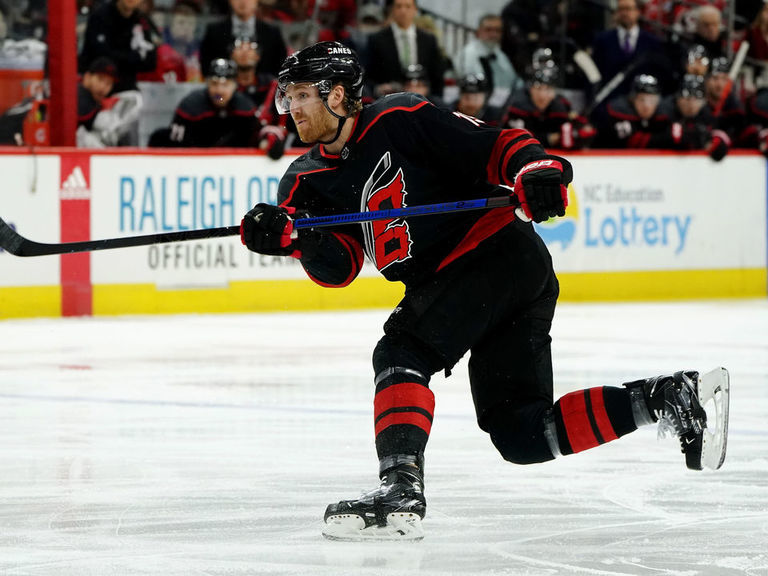 Hurricanes not ruling Hamilton out for rest of season | theScore.com