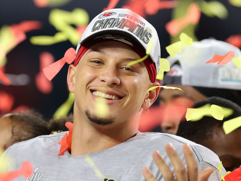 Mahomes: I want long-term security but new deal will happen in time ...