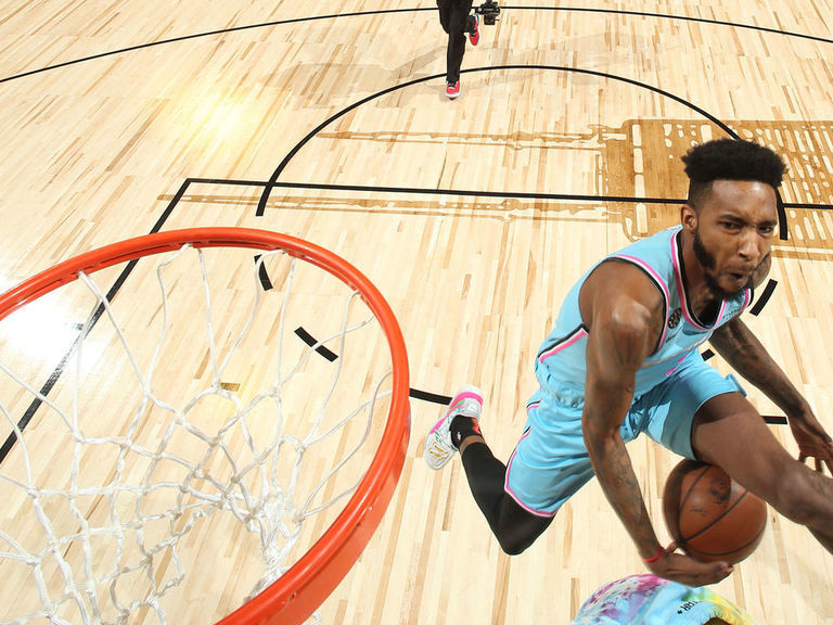 Derrick Jones Jr. wins Slam Dunk Contest in dunk-off vs. Aaron Gordon ...