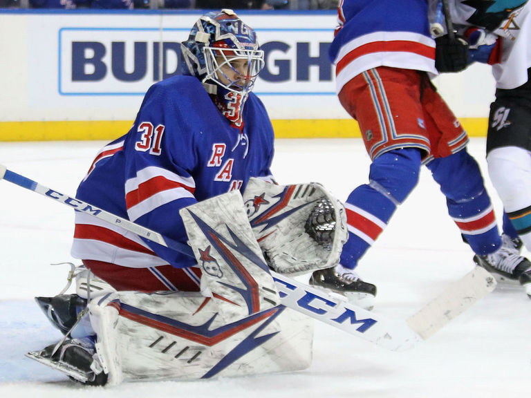Rangers turn to Shesterkin for must-win Game 3 vs. Hurricanes | theScore.com
