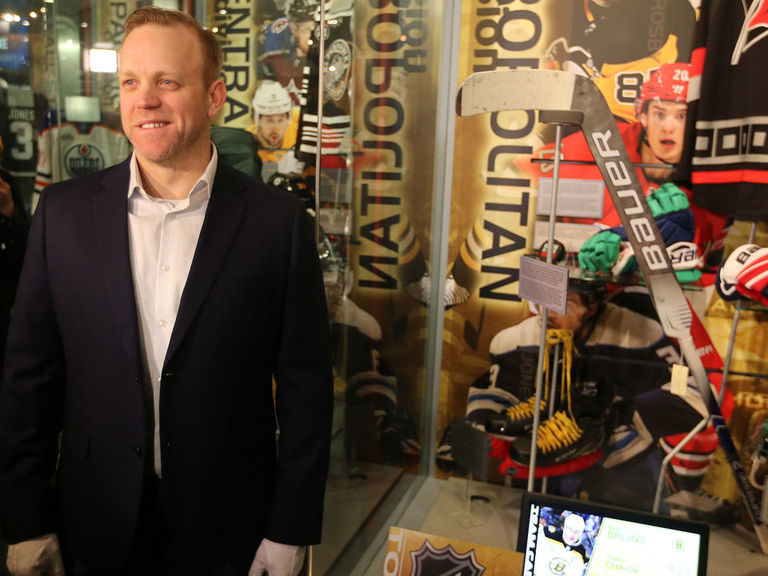 David Ayres' stick added to Hockey Hall of Fame | theScore.com