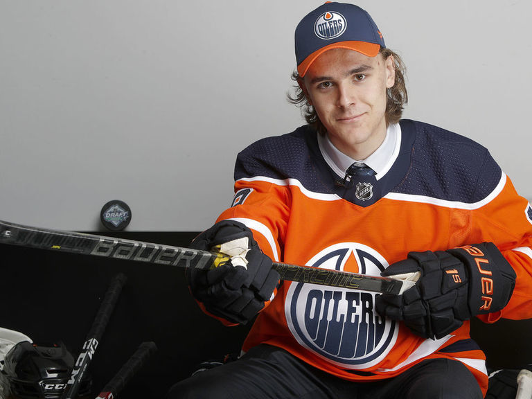 Oilers sign Raphael Lavoie to entry-level contract | theScore.com Oilers sign Raphael Lavoie to entry-level contract | theScore.com