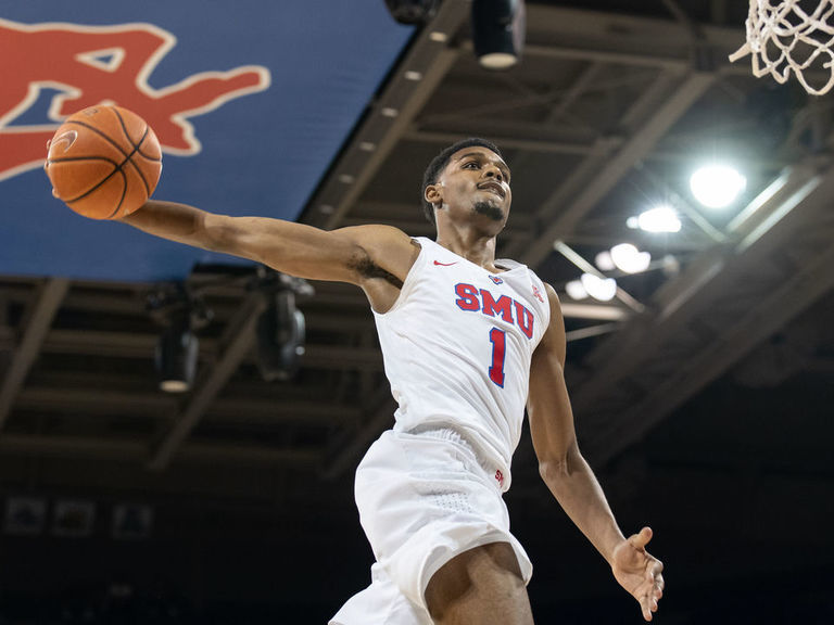 SMU's Feron Hunt declares for NBA draft | theScore.com