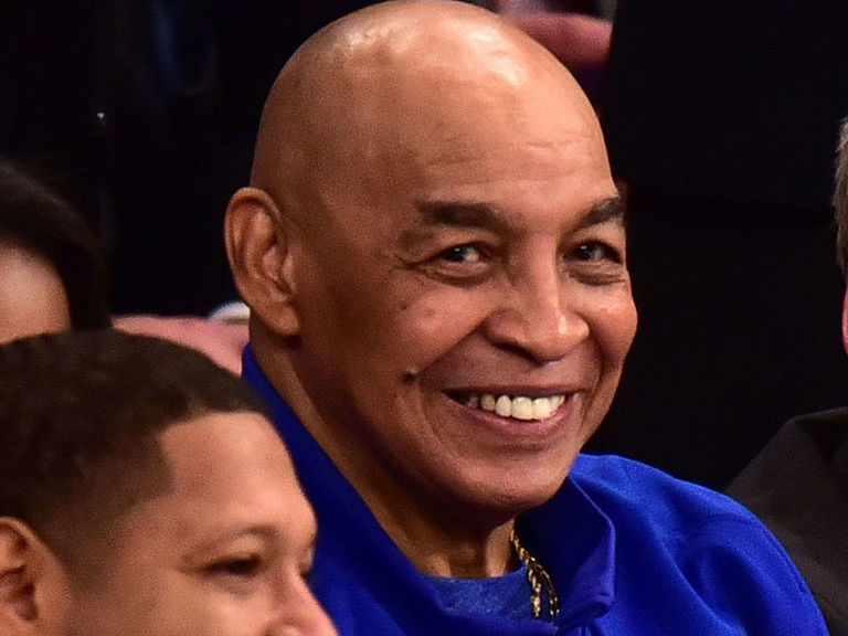 Harlem Globetrotters legend Curly Neal dies at 77 | theScore.com