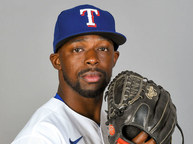 Rangers' James Jones tears patellar tendon tripping on son's toy ...