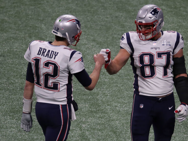 Patriots vs. Buccaneers: Which team wins more games in 2020? | theScore.com