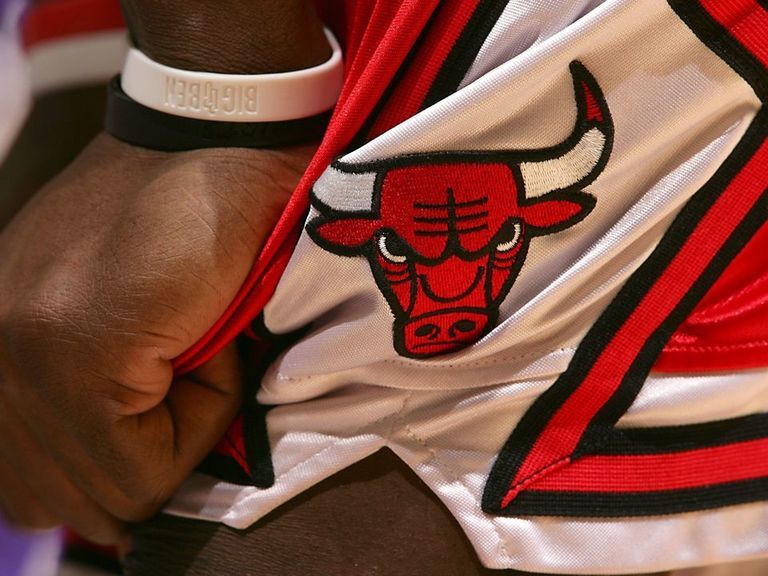 New Bulls GM wants to make franchise 'cool again' | theScore.com