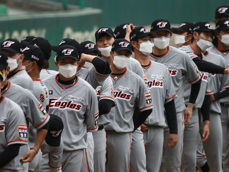 Watch: Most memorable moments from KBO's Opening Day | theScore.com