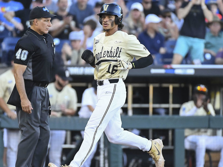 Blue Jays land Vanderbilt star Austin Martin No. 5 overall | theScore.com