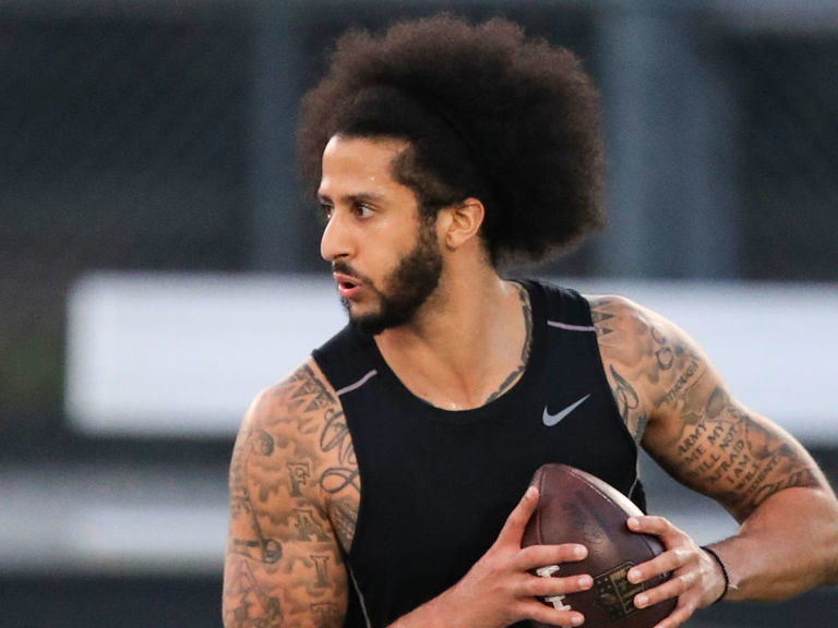 Kaepernick to hold throwing exhibition during halftime of Michigan ...
