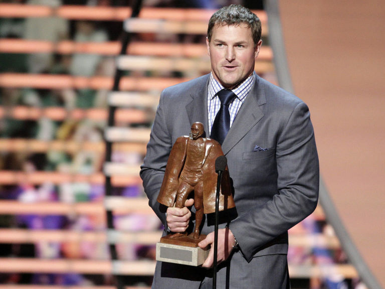 Cowboys TE Jason Witten to drive pace car on Sunday | theScore.com