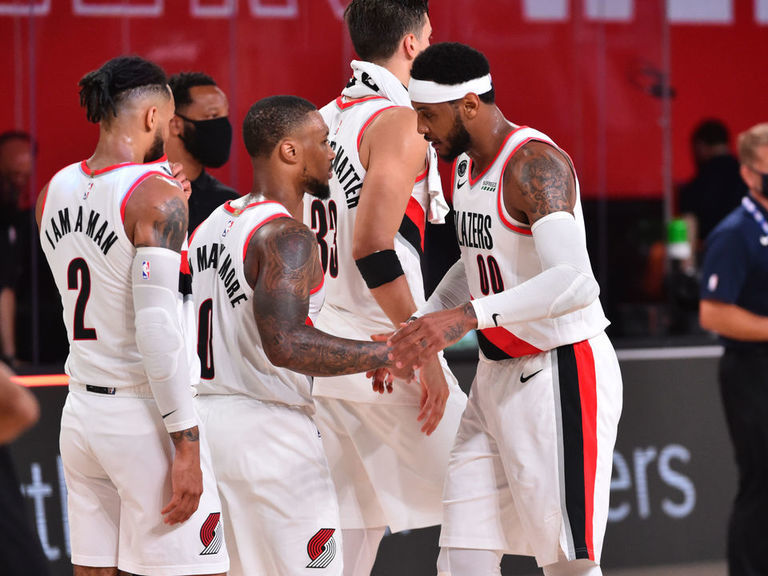 Lillard objects to Melo's critics: 'He's a Hall of Famer' | theScore.com