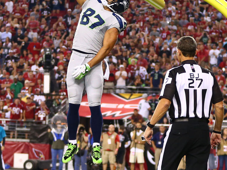 Report: Kellen Davis closing in on deal with Jets | theScore.com