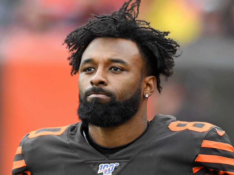 Report: Ravens showing interest in Landry | theScore.com