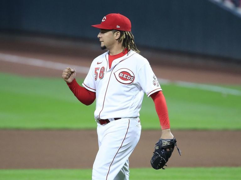 MLB weekend best bets: Castillo becoming must-bet after slow start ...