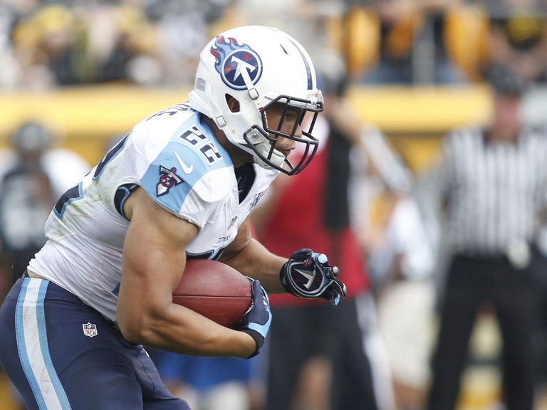 Titans RB Battle fined $21K for leading with helmet | theScore.com