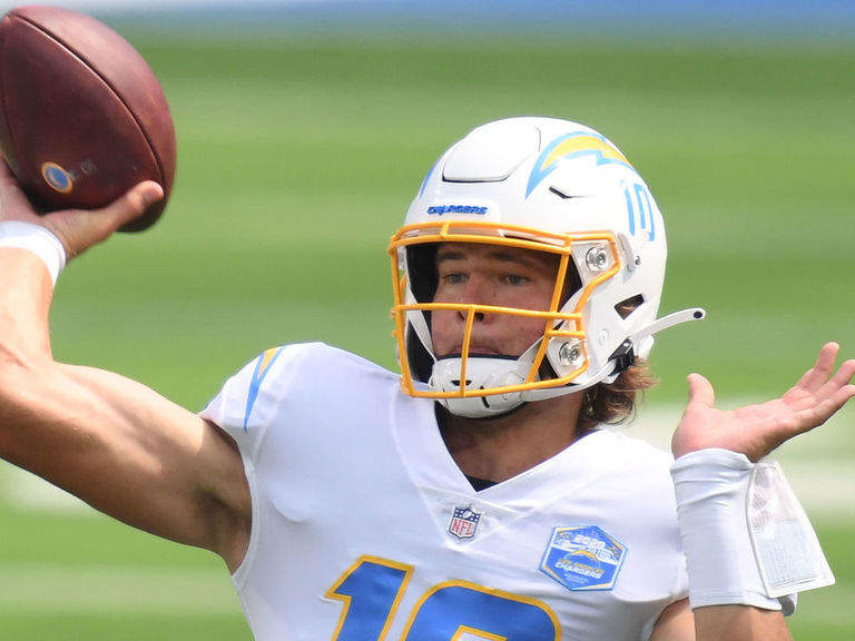 Chargers start Herbert vs. Chiefs after Taylor suffered injury before ...