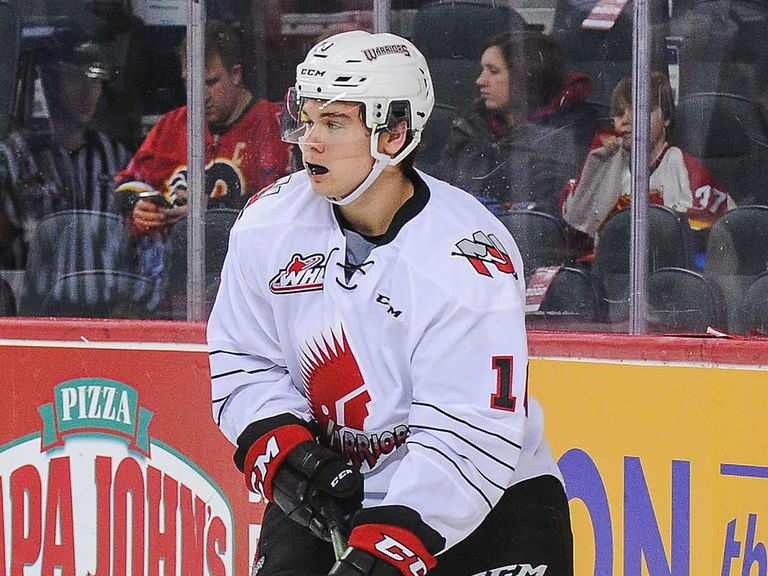 Wild trade up to grab defenseman Daemon Hunt 65th overall | theScore.com