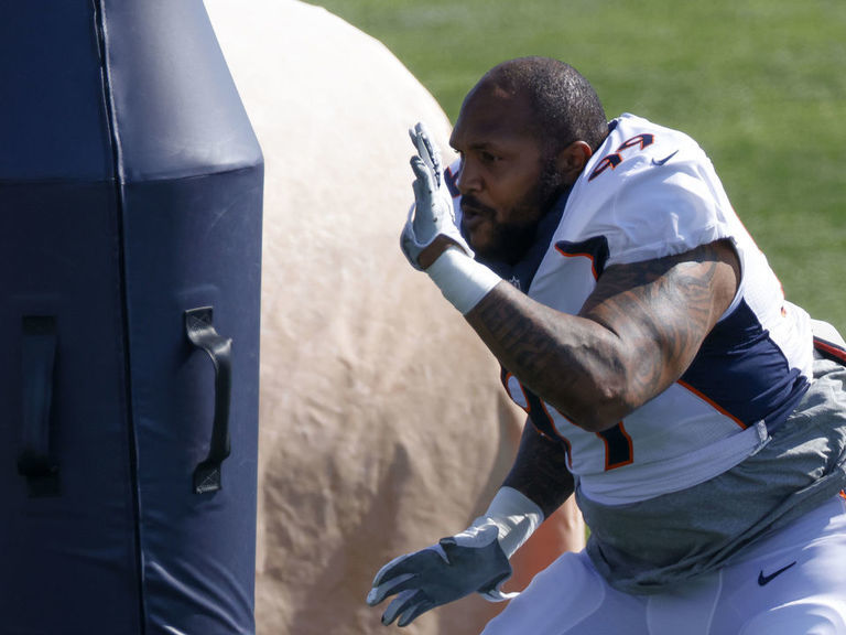 Broncos release Jurrell Casey after 1 season | theScore.com