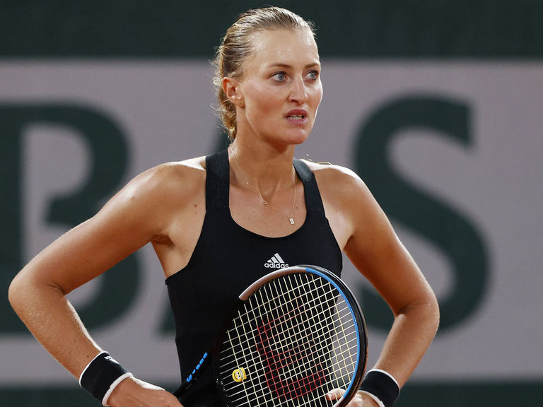 Mladenovic falls apart, blames French Open defeat on umpire | theScore.com
