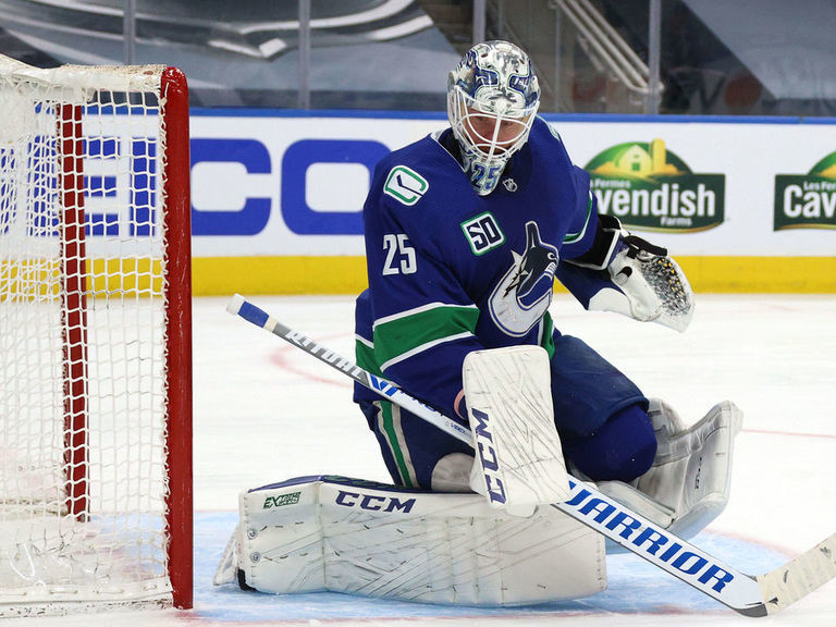 Report: Flames, Oilers interested in Jacob Markstrom | theScore.com