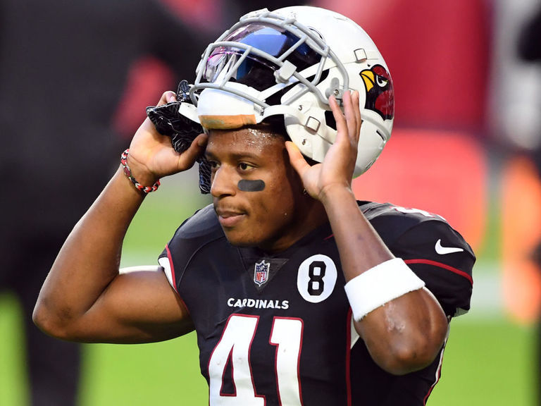 Drake carted to locker room with ankle injury vs. Seahawks | theScore.com