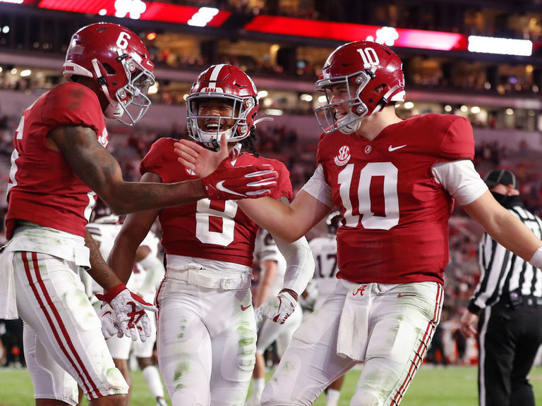 AP Poll: Alabama inches closer to No. 1 Clemson | theScore.com