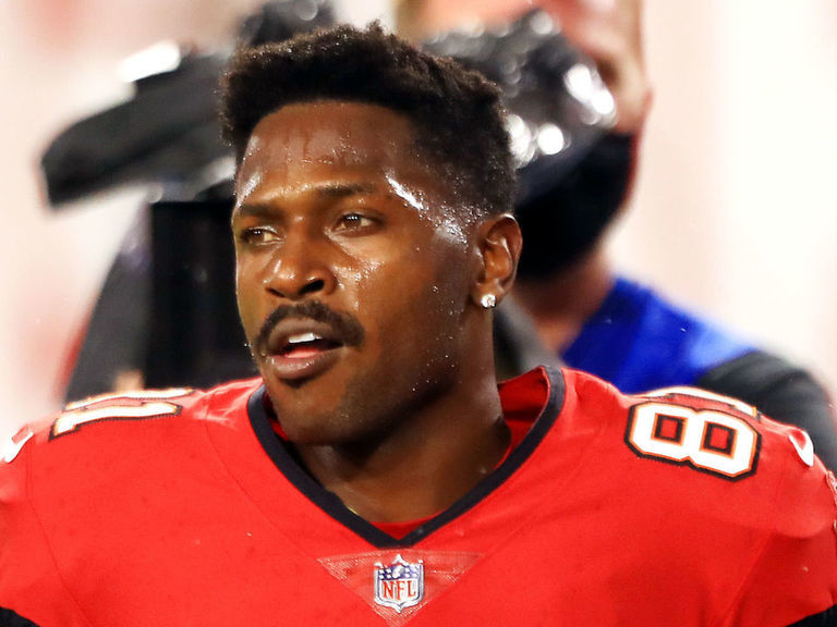 Report: NFL reviewing Antonio Brown's off-field incident | theScore.com