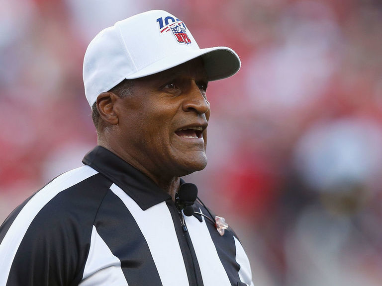 NFL's 1st all-Black officiating crew to work Bucs-Rams game | theScore.com