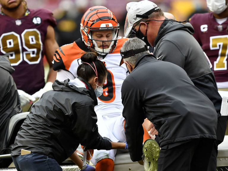 Report: Burrow diagnosed with torn ACL | theScore.com