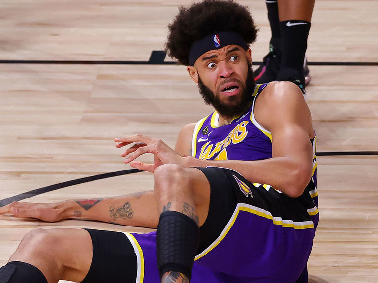 Lakers trade McGee to Cavs, clearing space for Gasol | theScore.com