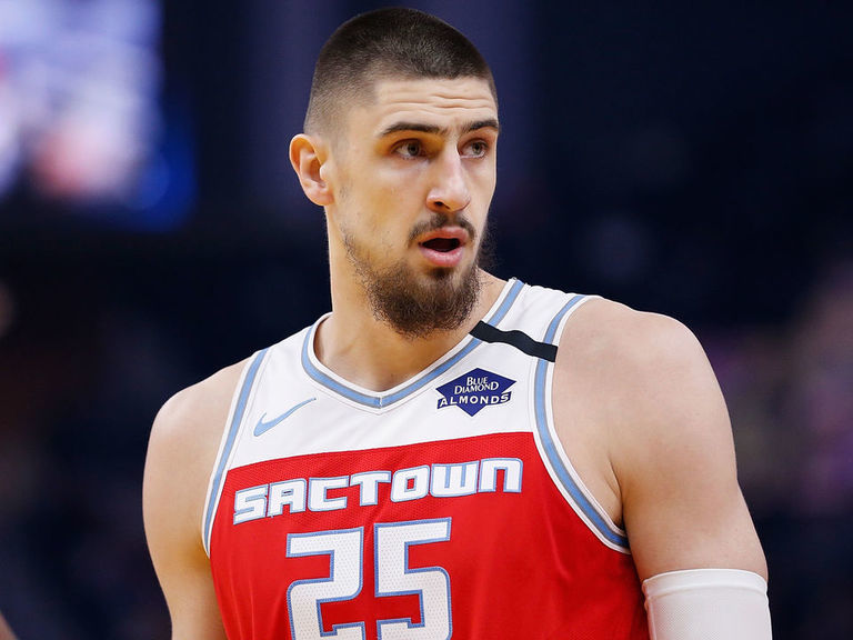 Report: Raptors, Alex Len agree to deal | theScore.com