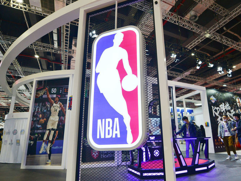 Report: NBA puts onus on teams to monitor, discipline COVID violations ...