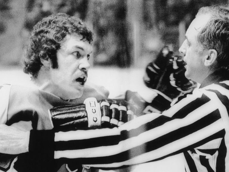 Hall of Fame linesman, father of Blues GM Neil Armstrong dies at 87 ...