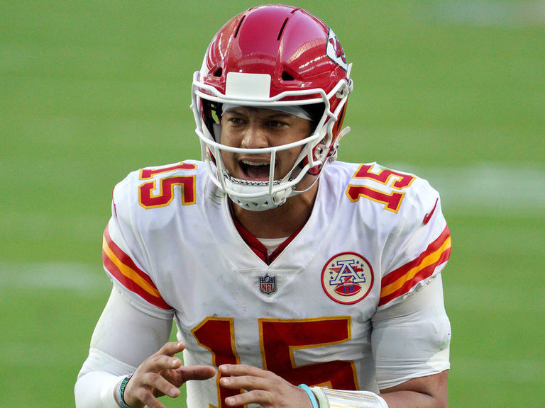 Chiefs clinch AFC West with win over Dolphins | theScore.com