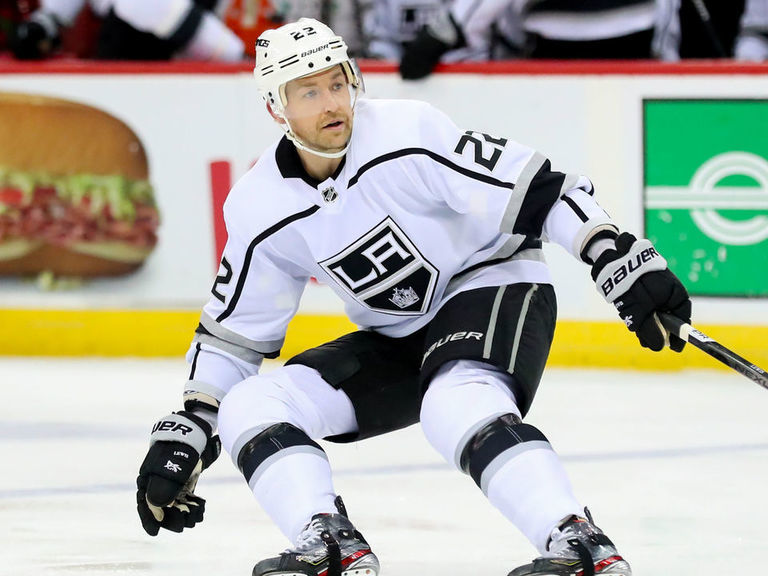 Jets sign Trevor Lewis to professional tryout deal | theScore.com