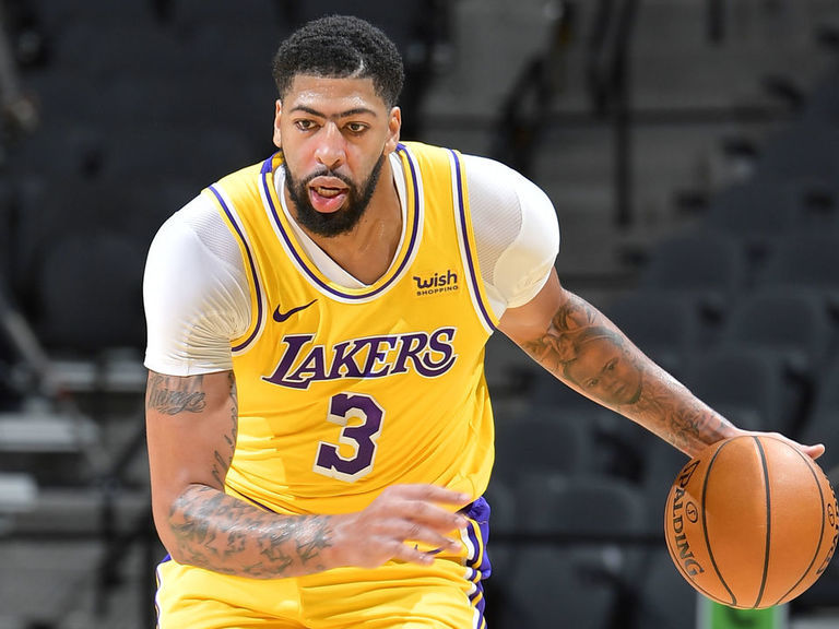 Davis, LeBron lead Lakers' late rally over Spurs | theScore.com