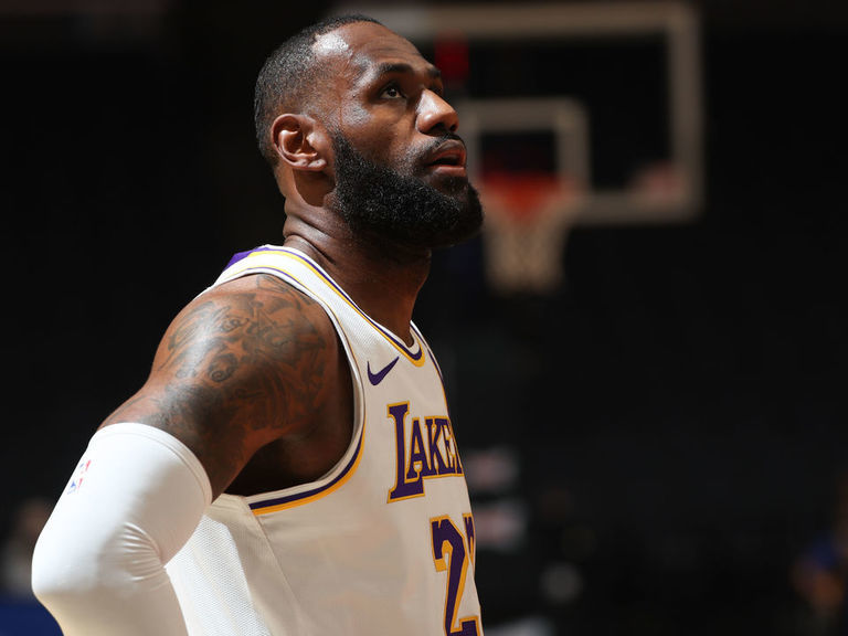 LeBron weighs in on week's unrest: 'We live in two Americas' | theScore.com