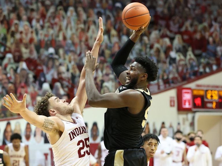 Williams' double-double helps Purdue defeat Indiana | theScore.com