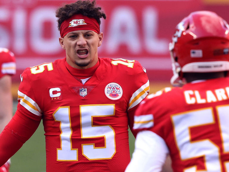Report: Mahomes suffering from turf toe injury | theScore.com