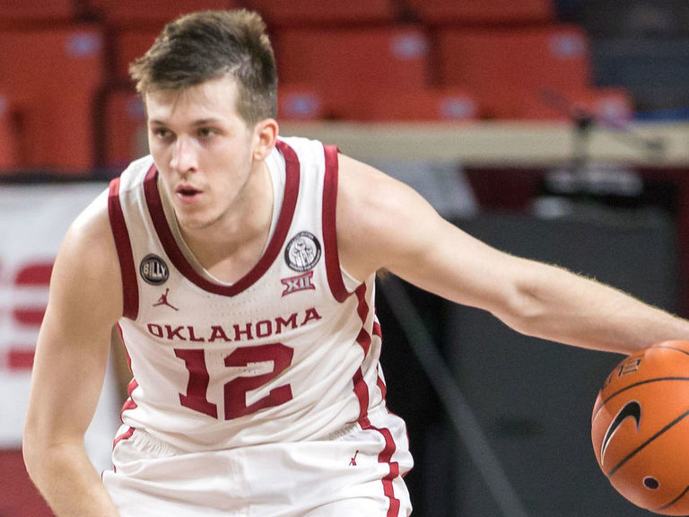No. 24 Oklahoma knocks off No. 5 Texas | theScore.com