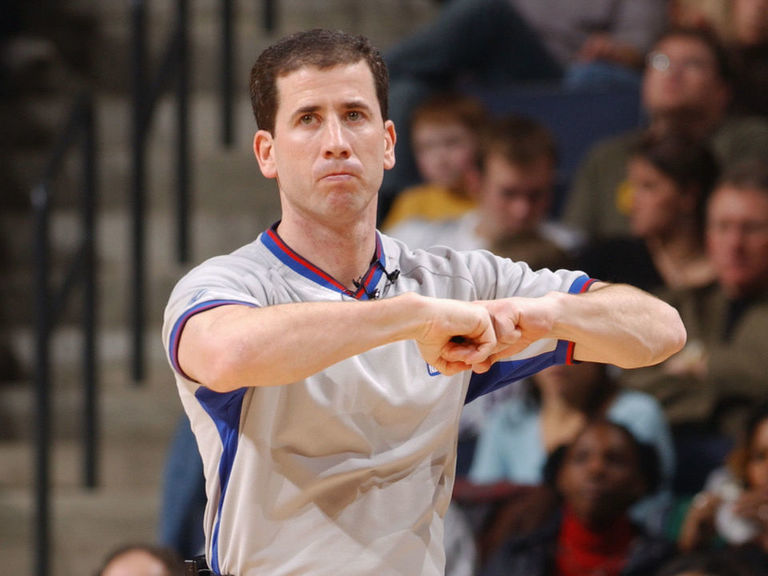 Disgraced ex-NBA ref Tim Donaghy makes controversial wrestling debut ...