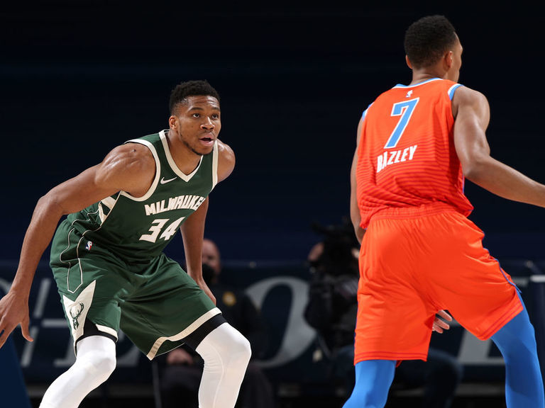 Thunder overcome Antetokounmpo's triple-double, top Bucks | theScore.com