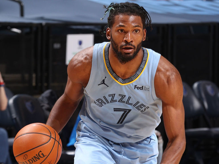 Winslow makes Grizzlies debut, plays in 1st game in over a year ...