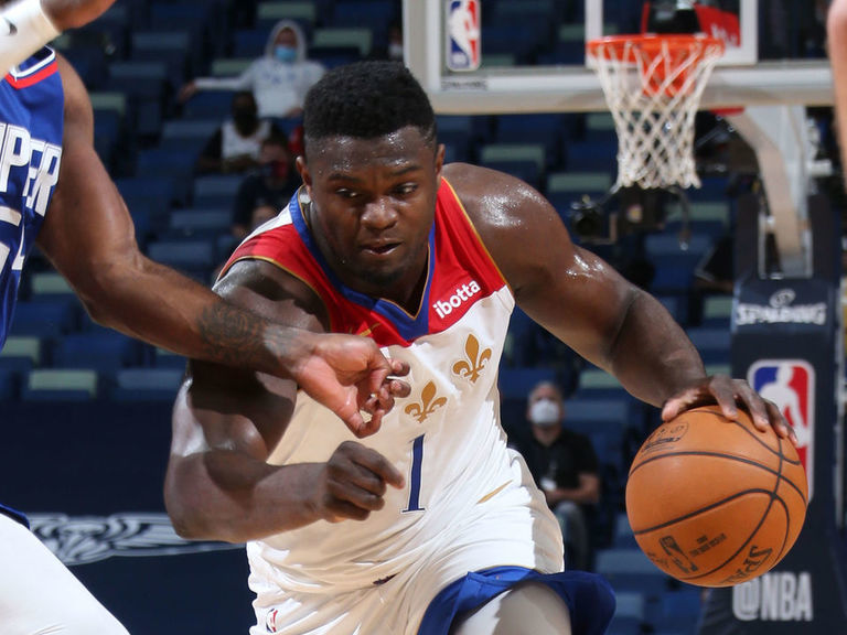 Zion powers Pelicans past Clippers | theScore.com
