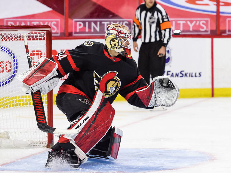 Sens' Daccord helped off ice after suffering apparent injury | theScore.com