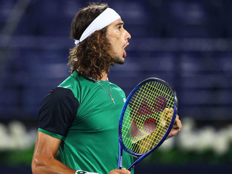 Lloyd Harris continues Dubai run into semifinals | theScore.com