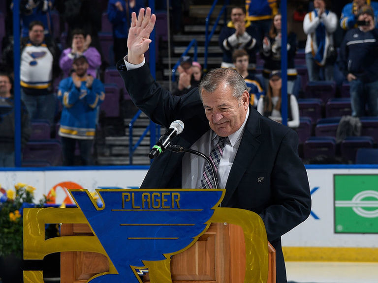 Blues great Bob Plager dies in car crash at age 78 | theScore.com