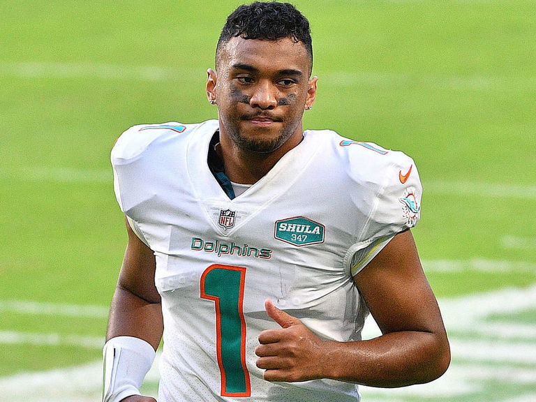 Tagovailoa 'wasn't comfortable calling plays' as rookie | theScore.com
